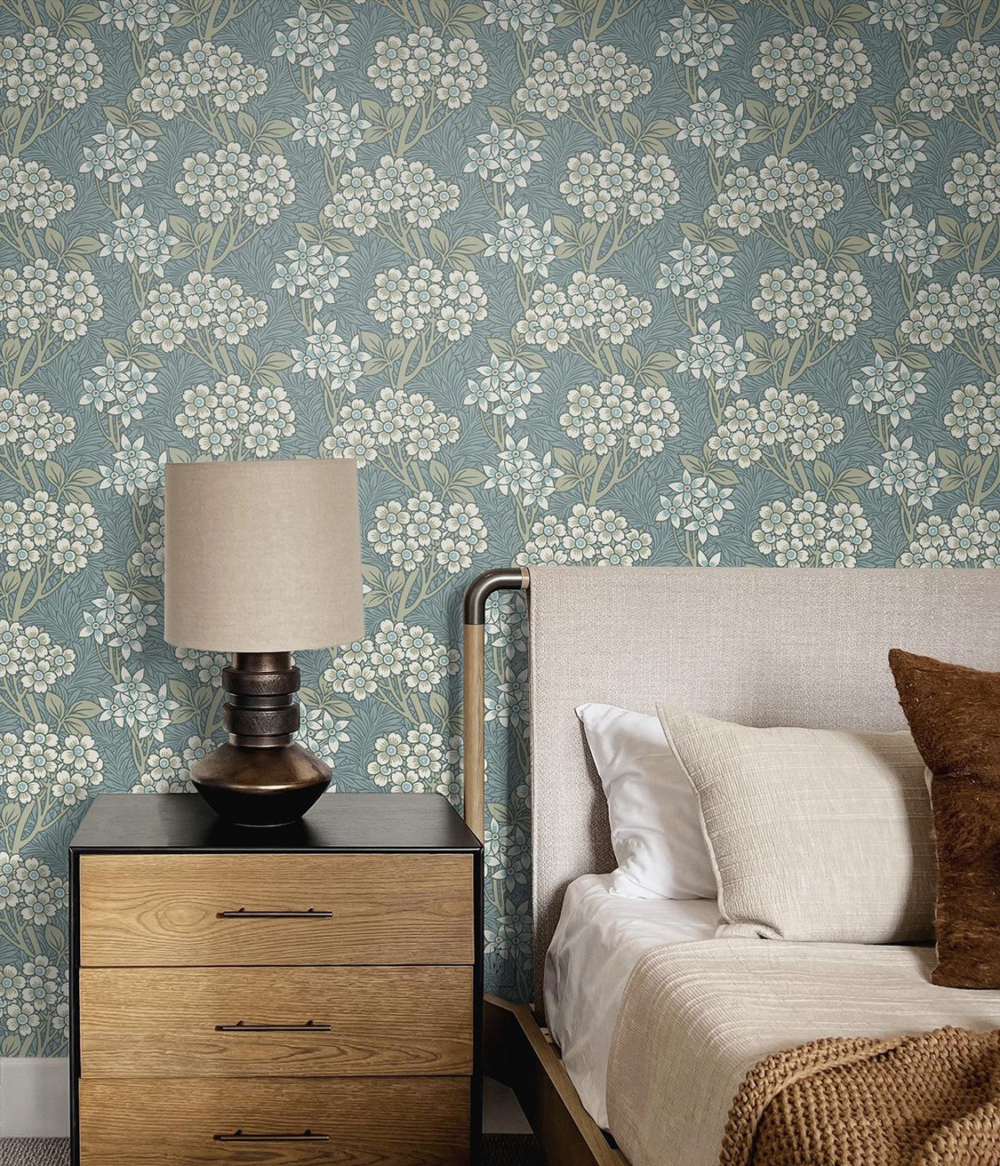 Seabrook Floral Vine Stream Blue & Sage Wallpaper – DecoratorsBest