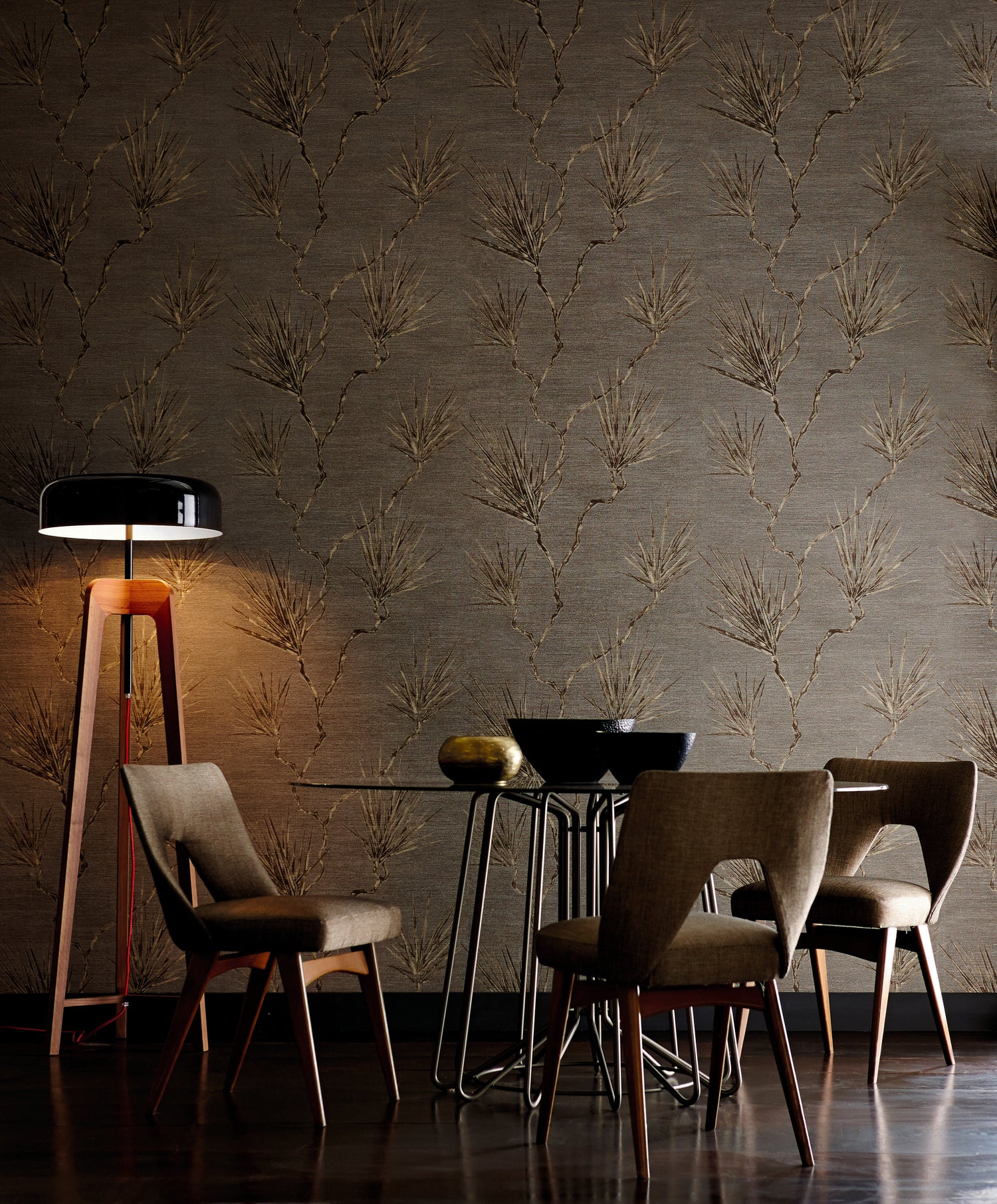 Harlequin Peninsula Palm Truffle Wallpaper – DecoratorsBest