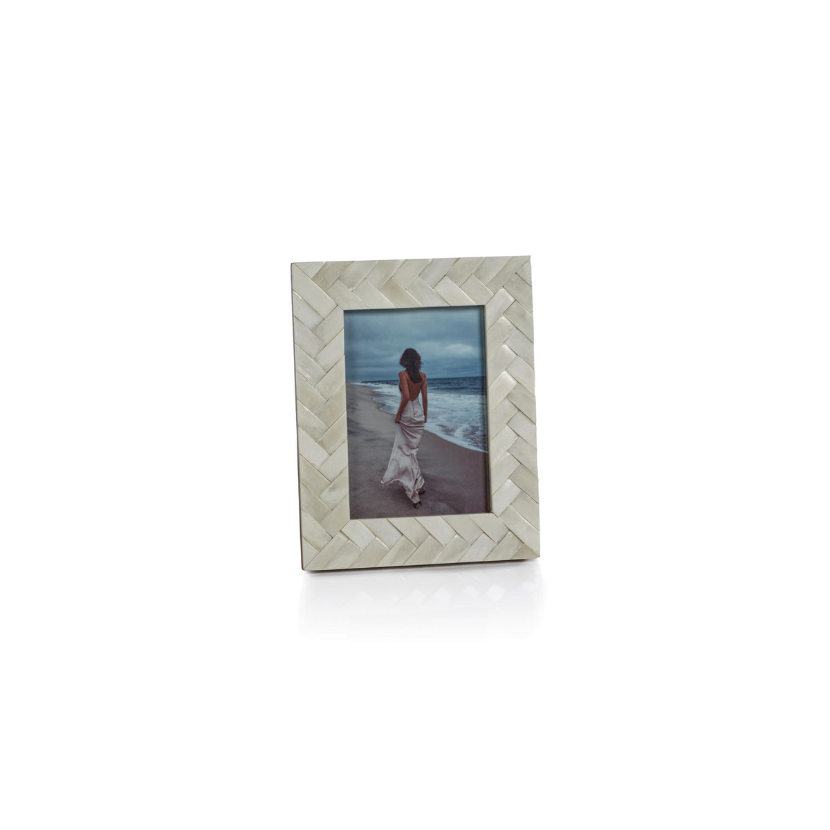 Zodax 5" X 7" Bengkulu Bone Braided Photo Frame – DecoratorsBest
