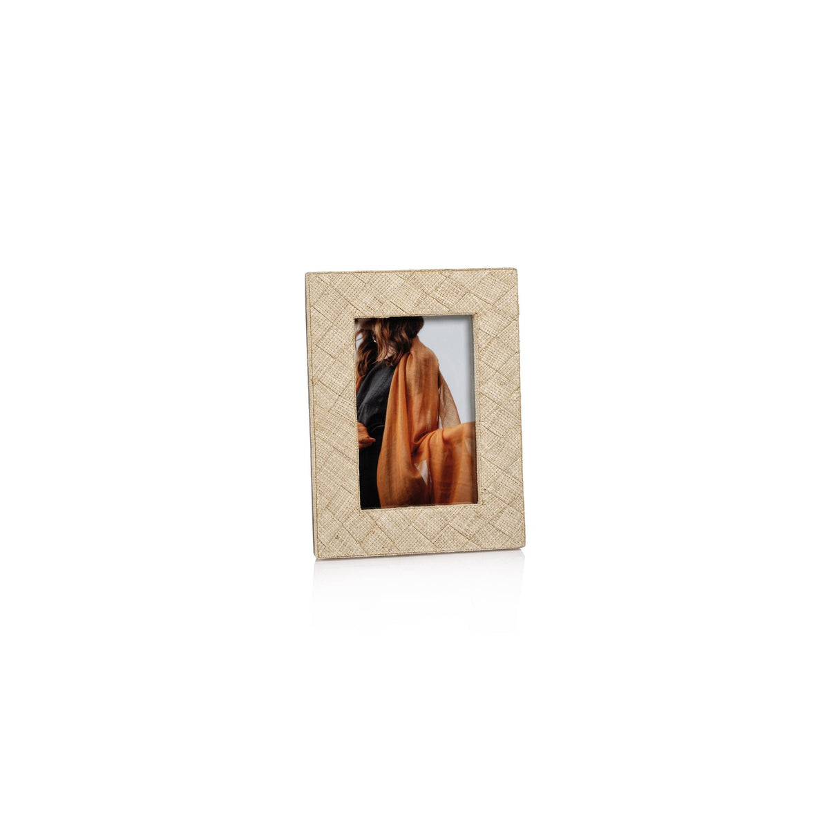 Zodax 4" X 6" Lazarev Woven Raffia Photo Frame – DecoratorsBest