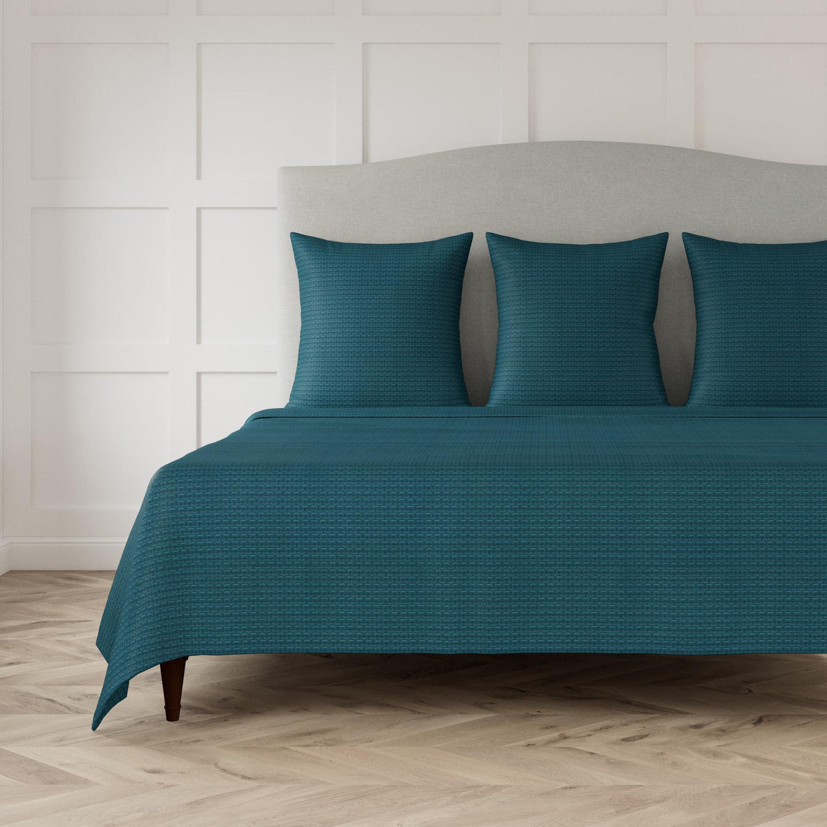 Ann Gish Azure Queen Pavilion Coverlet – DecoratorsBest