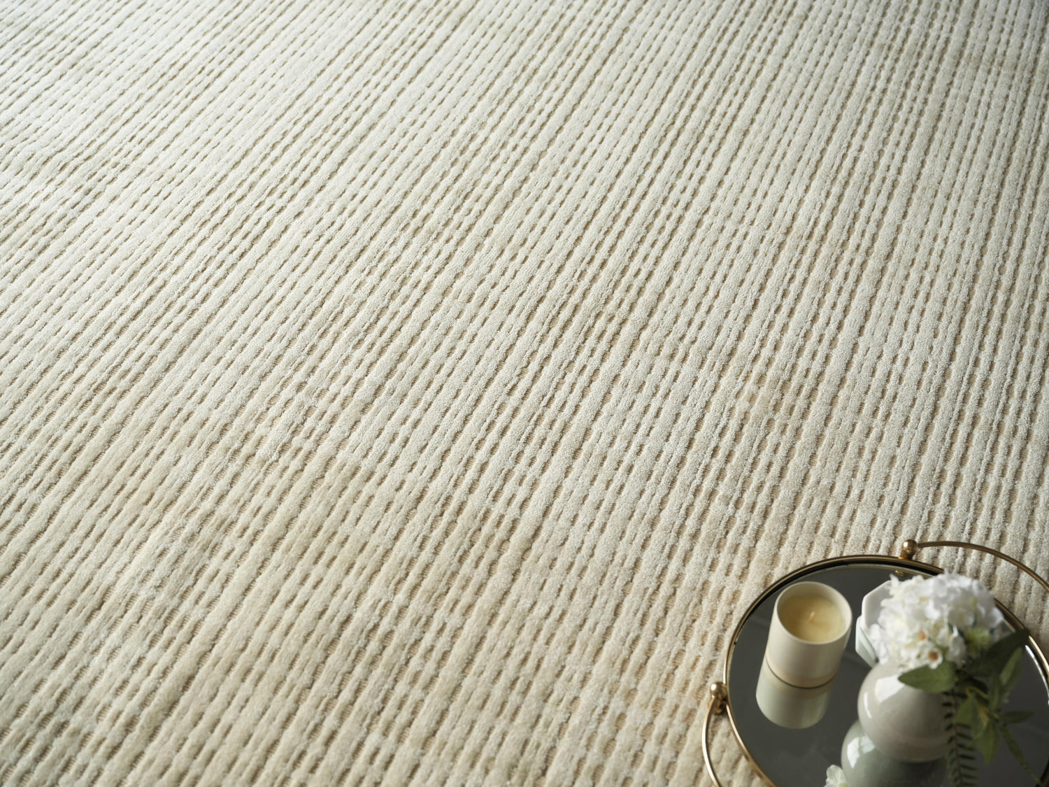 Exquisite Rugs Cabrini Modern Handmade Silky Nylon In 6733 Light Beige ...