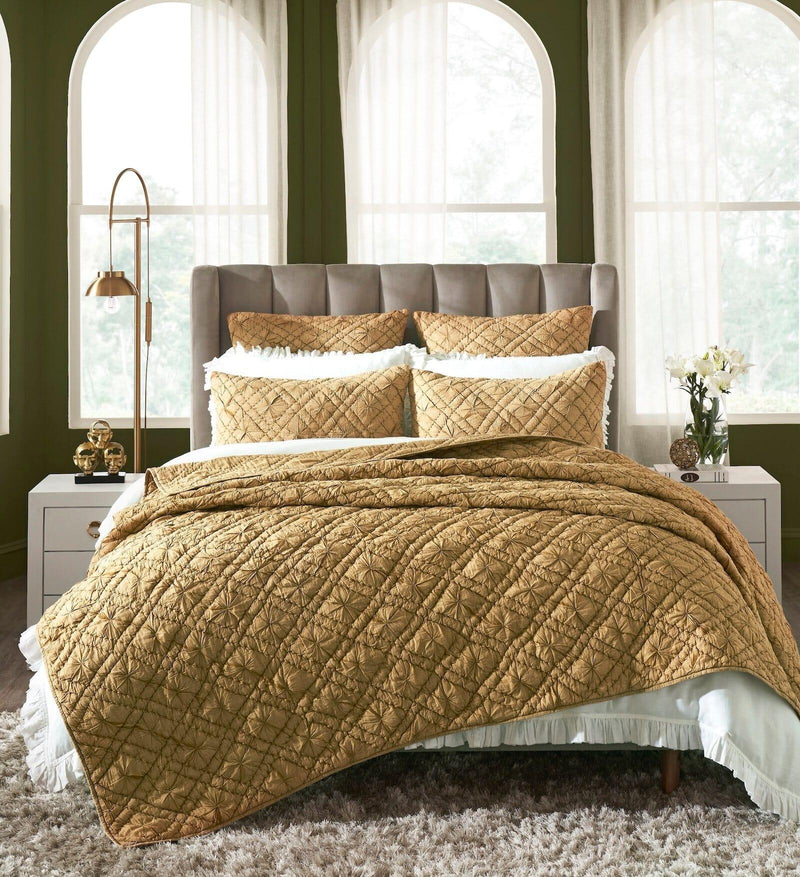 Orchids Lux Mirabelle Geomatric Caramel 94 X 96 Quilt – DecoratorsBest